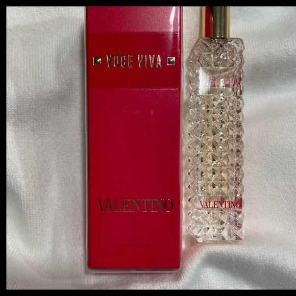 Valentino | Other | Valentino Voce Viva 5 Ml Travel Spray Great For ...